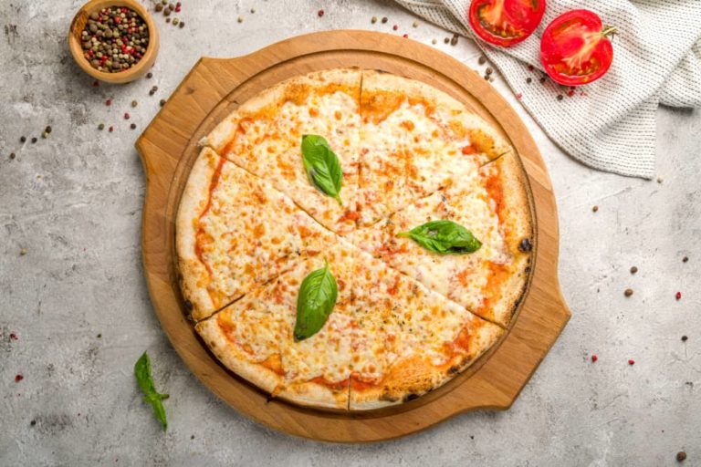 Recette de Pizza Reine - La Pelle des Saveurs
