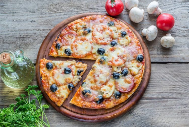 Recette de Pizza Reine - La Pelle des Saveurs